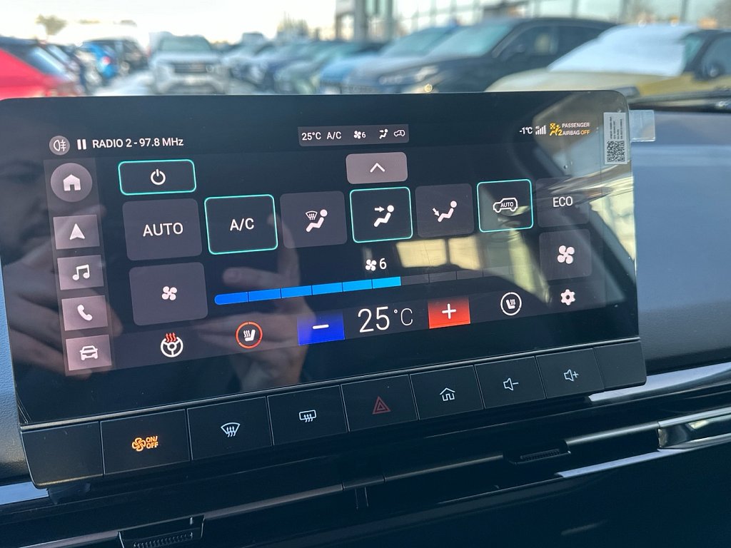 Skladové vozy - MG Česká republika